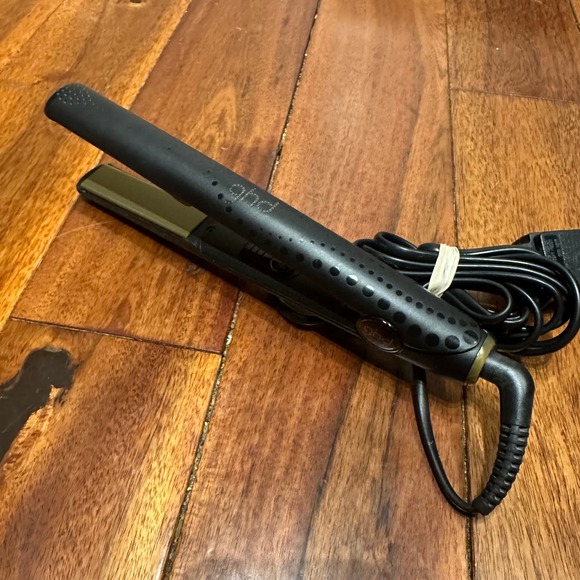 ghd | Other | Ghd Classic Original Iv Hair Straightener No Box Euc ...
